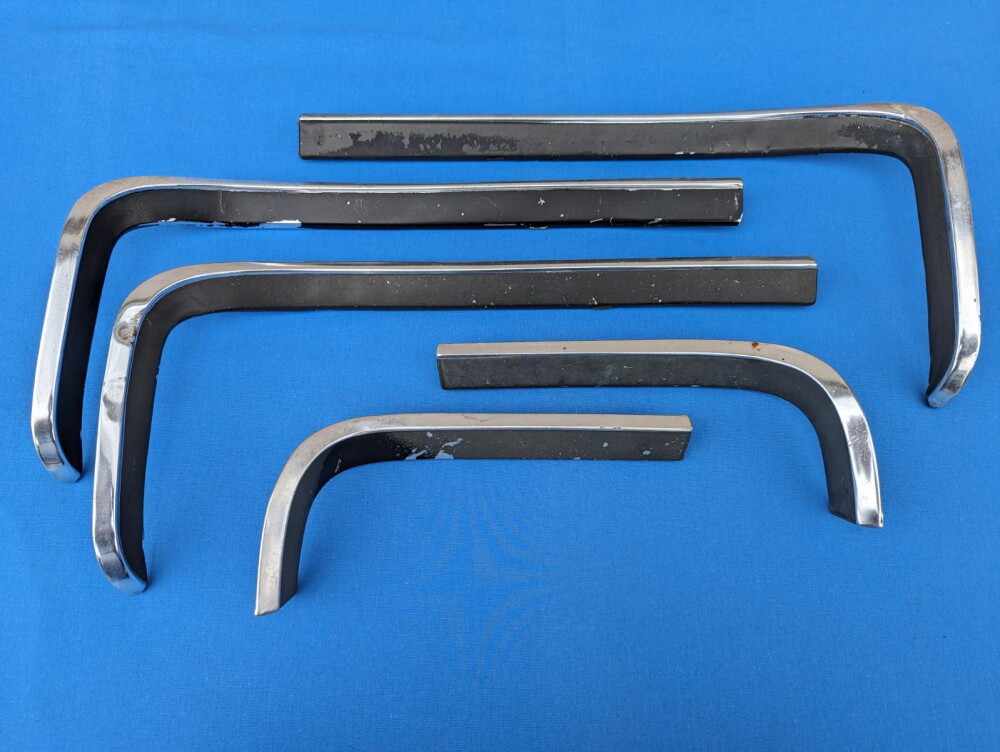 1970 Cougar Front Hood & Eyebrow Trim - '69 '70 Parts for Sale ...