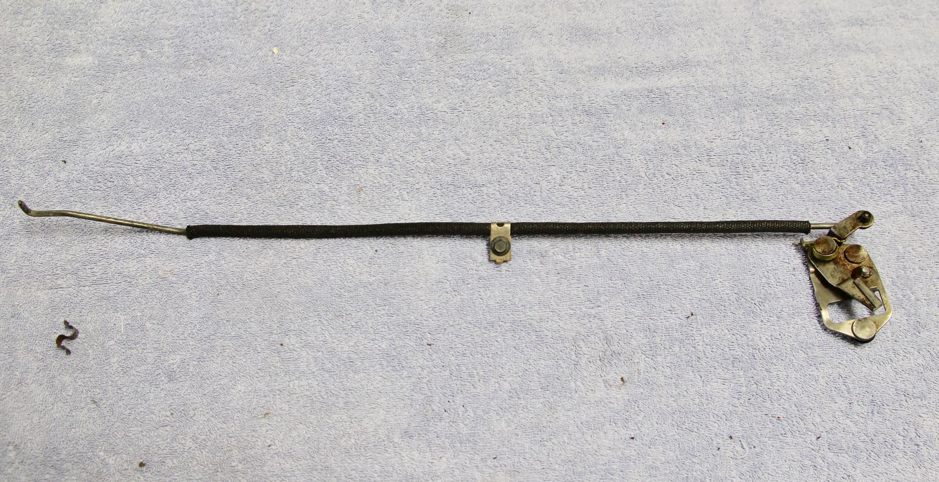 Inner Door latch Link Rod Screw Clip - Classic Cougar Maintenance ...